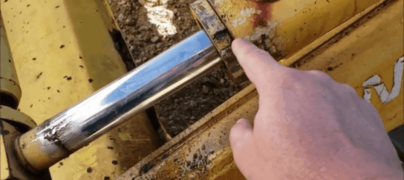 How to Remove Hydraulic Cylinder End Cap?